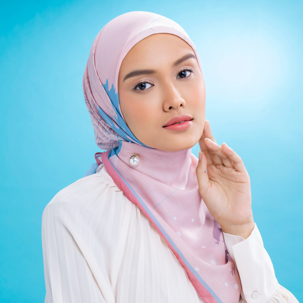 4 Inspirasi Model Hijab yang Cantik dan Stylish Selama Ramadan | Wardah ...